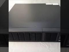 UPS montado em rack com estabilidade e eficiência de energia superior para centros de dados e sistemas de rede