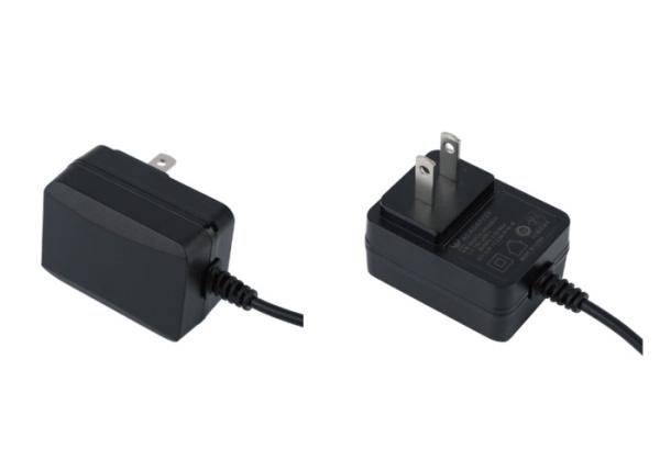 Cassa in plastica Wireless Adaptore solare AC DC Universal Plug Charger Regno Unito UE Stati Uniti
