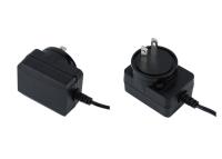 China Universal Voltage Black Wall Adapter 12V Output Overload Protection for sale