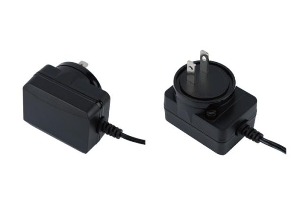 Cassa in plastica Wireless Adaptore solare AC DC Universal Plug Charger Regno Unito UE Stati Uniti
