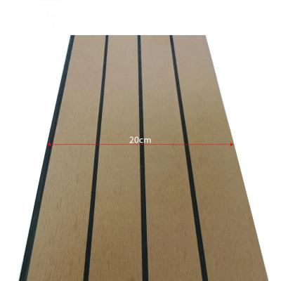 中国 5Meterは200mmのボート ポリ塩化ビニールのための広い人工的なチークのDeckingを転がす 販売のため