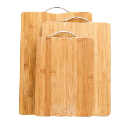 Cina Macellaio di bambù antibatterico Block Cutting Board con la maniglia 650g 700g 800g in vendita