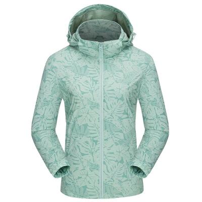 Cina Customized Logo Spring Outdoor Coat Baseball Varsity Jackets Sport Wear For Women in vendita