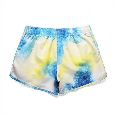 Cina Il poliestere dell'estate delle donne maufactory dell'OEM mette i pantaloni in cortocircuito caldi correnti asciutti e sciolti della spiaggia in vendita