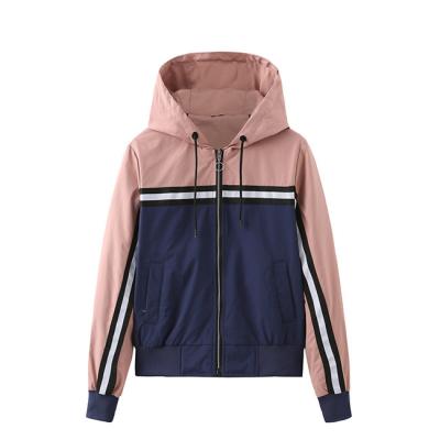 Cina Le donne leggere sottili ricoprono il cappotto impermeabile all'aperto dei rivestimenti del colorblock di signora di autunno casuale della molla in vendita