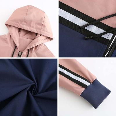 Cina Le donne leggere sottili ricoprono il cappotto impermeabile all'aperto dei rivestimenti del colorblock di signora di autunno casuale della molla in vendita