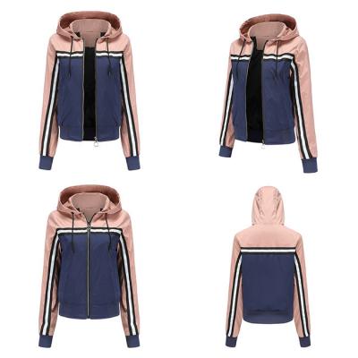 Cina Le donne leggere sottili ricoprono il cappotto impermeabile all'aperto dei rivestimenti del colorblock di signora di autunno casuale della molla in vendita