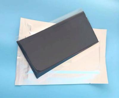 1.5 - 2 MPa Auto-curage Pad de silicone résistant aux UV Voltage de rupture 30KV