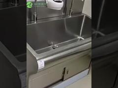 ​ Three-Person 1.2mm SUS304 Stainless Steel Surgical Scrub Sinks For Sale​