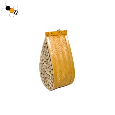 Cina insetti di bambù di Mason Bee House For Beneficial del pino di altezza di 7.6kg 44mm in vendita