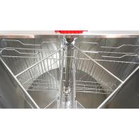 China Manual 4 Frame Reversible Honey Extractor 33cm Frame Width for sale