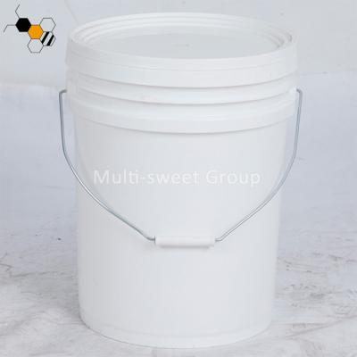 Cina OEM 20L Pail Apiculture Tools Food Grade Honey Tank With Honey Gate di plastica in vendita