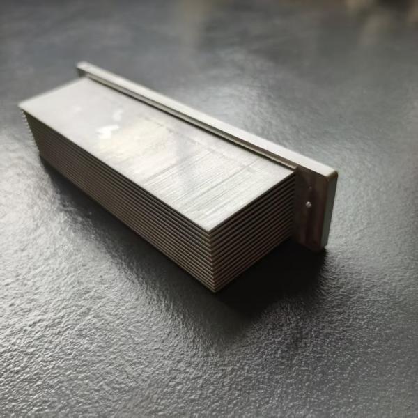 Quality Straight Fin Aluminum Heat Sink For Industrial Electronic Equipment Cooling for sale