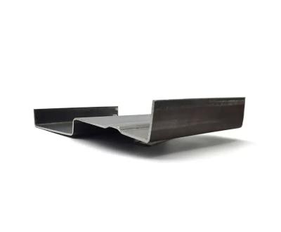 China Corrugated Steel Z Purlin Roof Q235 Q355 Cold Rolled Z Section Steel for sale