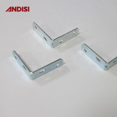 China Iron Right Angle Brackets for Wood Furniture Joint Metal Corner Bracket 2mm Thickness for sale