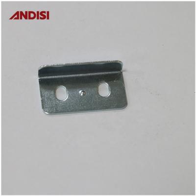 China L Meubelstaal Flat Angle Bracket Connector met 0,8 mm dikte en 32x17x8,23 mm grootte Te koop