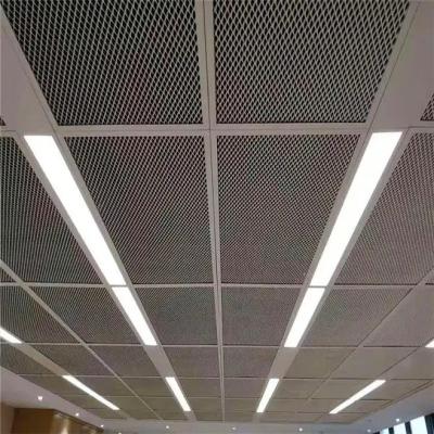 China Diamond Shaped Openings Expanded Mesh For Facade Design And Interior Partitions for sale