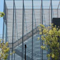 China Rigid Expanded Metal Mesh Used For Building Facade Cladding for sale