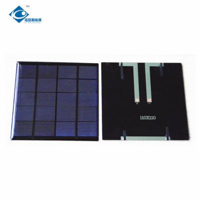 Cina Pannelli residenziali adesivi a resina epossidica ZW-110110 Max Current 0.35A di energia solare di 1.5W 5V in vendita