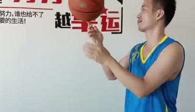中国 昇華する人の習慣は切断の人の黄色いバスケットボールのユニフォームを印刷して加えられるロゴを受け入れる 販売のため