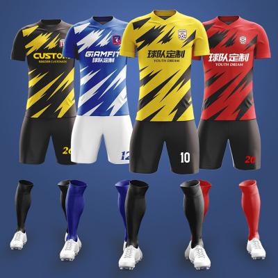 Cina Maglietta asciutta veloce molle di calcio del jersey di calcio di alta qualità dell'insieme del jersey di calcio degli uomini degli uomini in vendita
