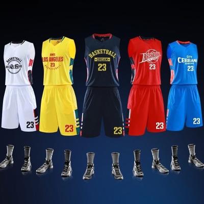 Cina Il jersey degli uomini del vestito di pallacanestro progetta l'abbigliamento per il cliente della concorrenza di logo dell'istituto universitario di sport di addestramento del gruppo dei bambini stampati dell'uniforme in vendita