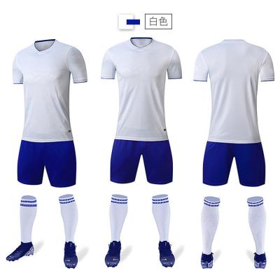 中国 物質的で安い良質のサッカーのユニフォームがサッカー ジャージの上を置いたポリエステルは注文のロゴの注文のサッカー ジャージをショートさせる 販売のため