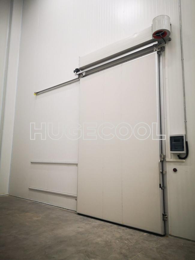 2*2.5m Walk in Cooler Manual Sliding Door with Ramp
