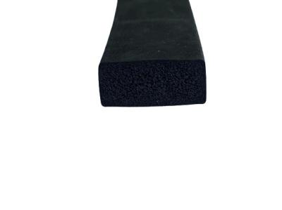 Cina Sigilli di gomma di silicone piatto rotondo quadrato con sigillo di schiuma EPDM di design approvato dal cliente in vendita