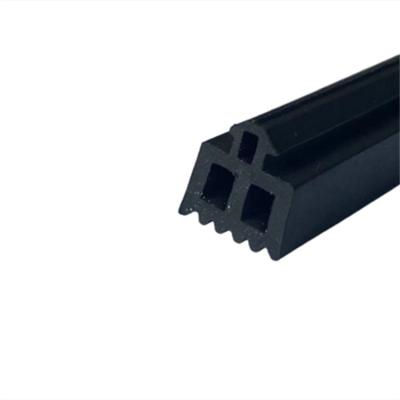Cina Servizio su misura Porta in gomma resistente al freddo e sigillo speciale per finestre scorrevoli in vendita