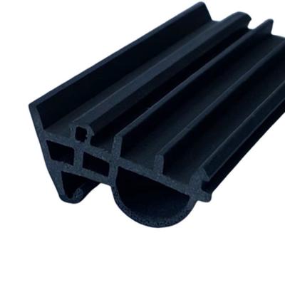 Cina 65±5 Durezza EPDM Construction PVC Guard Sealing Strip per la protezione del bordo della porta dell'auto in vendita