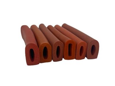 China Selo de borracha extrudida de silicone para função de fio de esponja de forma diferente e à prova de poeira à venda