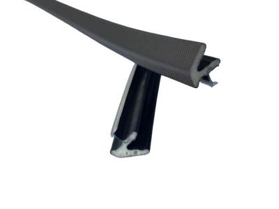 Cina EPDM di gomma di silicone NBR NR End Self Adhesive Door Seal Strip su richiesta del cliente in vendita