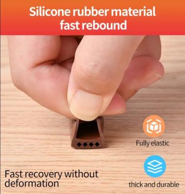 Cina 60 Shore A Durezza Strisce di silicone a quattro fori a forma di D per da materie prime leader in vendita