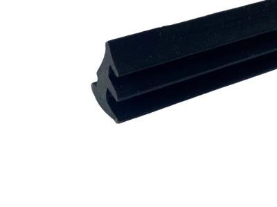 Cina Una fermata EPDM Nera Porta E Finestra Stringhe di Sigillamento Per Polvere a prova di insetti a prova di suono in vendita