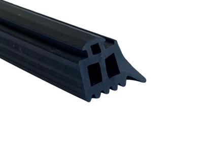 Cina Versatile EPDM di gomma rossa per porte e finestre con certificato ISO9001 2015 in vendita