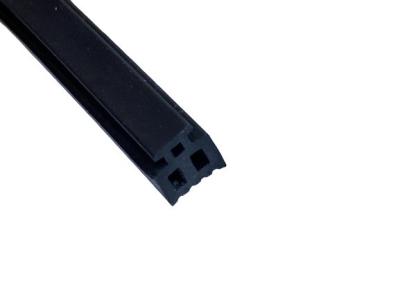Cina EPDM Black Door and Window Sealing Strip per disegni del cliente in diverse forme in vendita