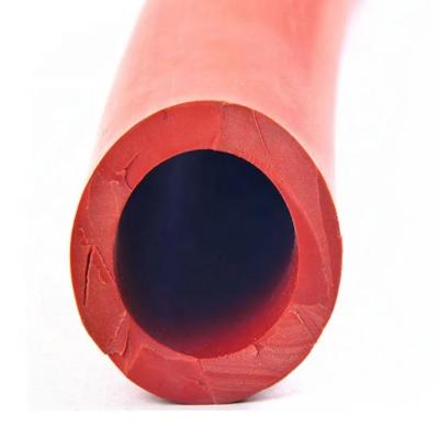 Cina Scavo EPDM a forma di P resistente 2 metri Sgombero di gomma Strisce di silicio per cappuccio e finestrino di auto in vendita