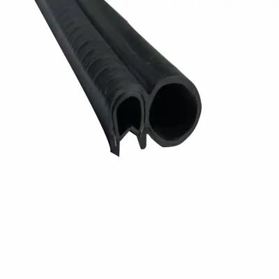 Cina EPDM PVC Bulb Seal Trim per pannelli in acciaio inossidabile in alluminio Disegni del cliente in vendita