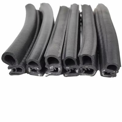 Cina EPDM PVC Bulb Seal Trim per pannelli in acciaio inossidabile in alluminio Disegni del cliente in vendita