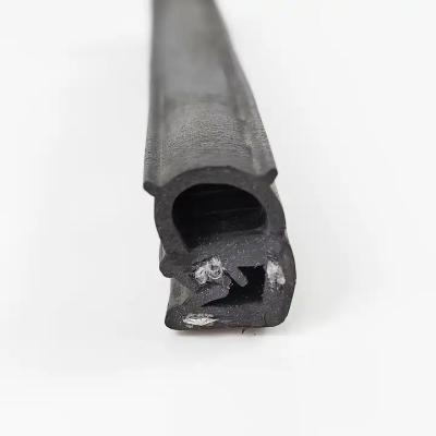 Cina EPDM PVC Bulb Seal Trim per pannelli in acciaio inossidabile in alluminio Disegni del cliente in vendita