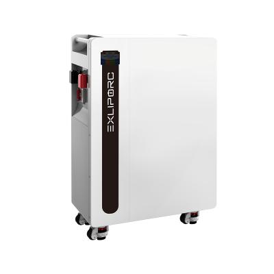 China IP65 Waterproof LiFePO4 Solar Battery with 200Ah Capacity and 150A Max Discharge Current for Renewable Energy Systems for sale