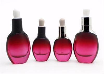 Cina Bottiglie di vetro ambrate a forma di uniche del contagoccia di 15ml 30ml per olio essenziale, siero cosmetico in vendita
