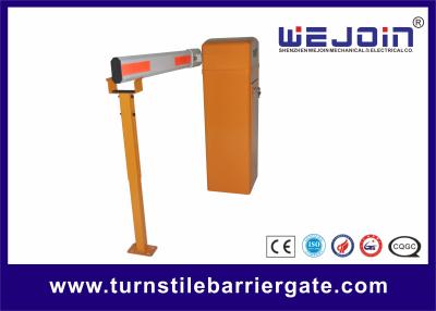 China Puerta aprobada de la barrera del CE AC220V/AC110V compatible con el sistema del aparcamiento en venta