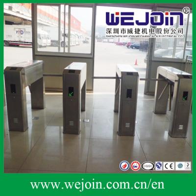 Cina Stainless Steel Housing Automatic Tripod Turnstile Gate With Traffice Light Indicator in vendita