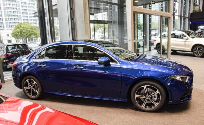 Cina 7 Gear DCT Benz Auto a benzina Mercedes Benz A 2022 Sport Sedan Fashion Version in vendita