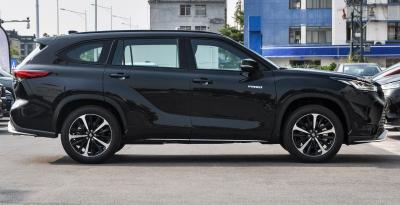 Cina 2022 Toyota CROWN KLUGER 2.5L HEV SUV ibrido 5 porte 7 posti a trazione integrale in vendita