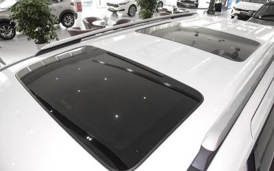 China 2.0T Deluxe Edition benzinevoertuigen KIA Carnival MVP 2021 5 deurs 7 zitplaatsen MPV Te koop