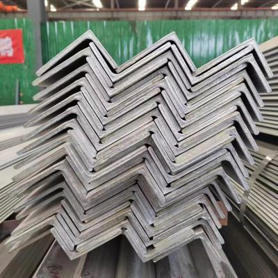 China ASTM-klasse warmgewalst koolstofstaal ongelijk hoek ijzer voor bouwmaterialen Te koop
