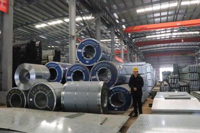 China 2-10 mm warmgewalzte galvanisierte Stahlspulen für Brückenbau Zinkbeschichtung Z70-Z275 zu verkaufen